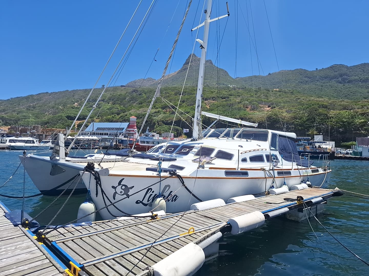 Angela Collins Yachts - Pre-Owned Yachts | Angela Collins Yachts